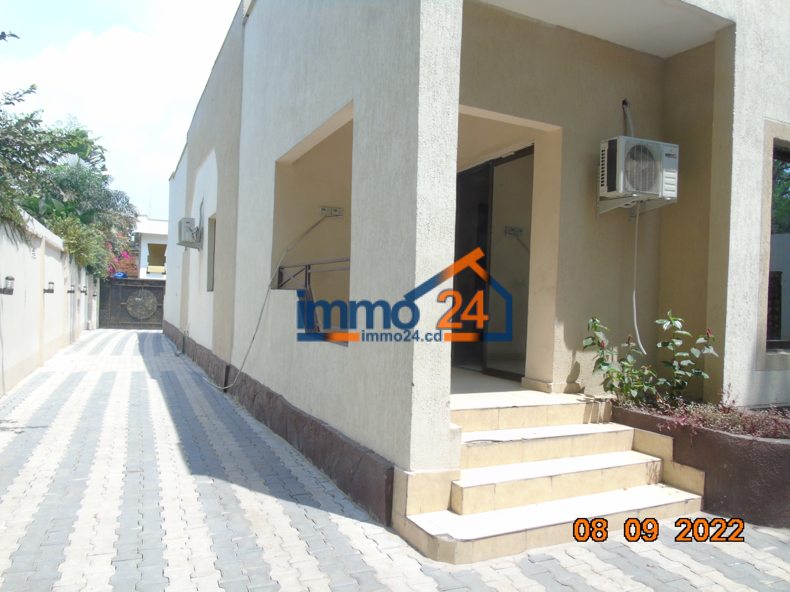 Villa de 3 chambres – À louer à Kinshasa-Gombe - Immo24 la solution